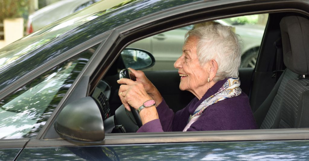 25 Ways to Recognize Little Old Lady Drivers - Women's Musings